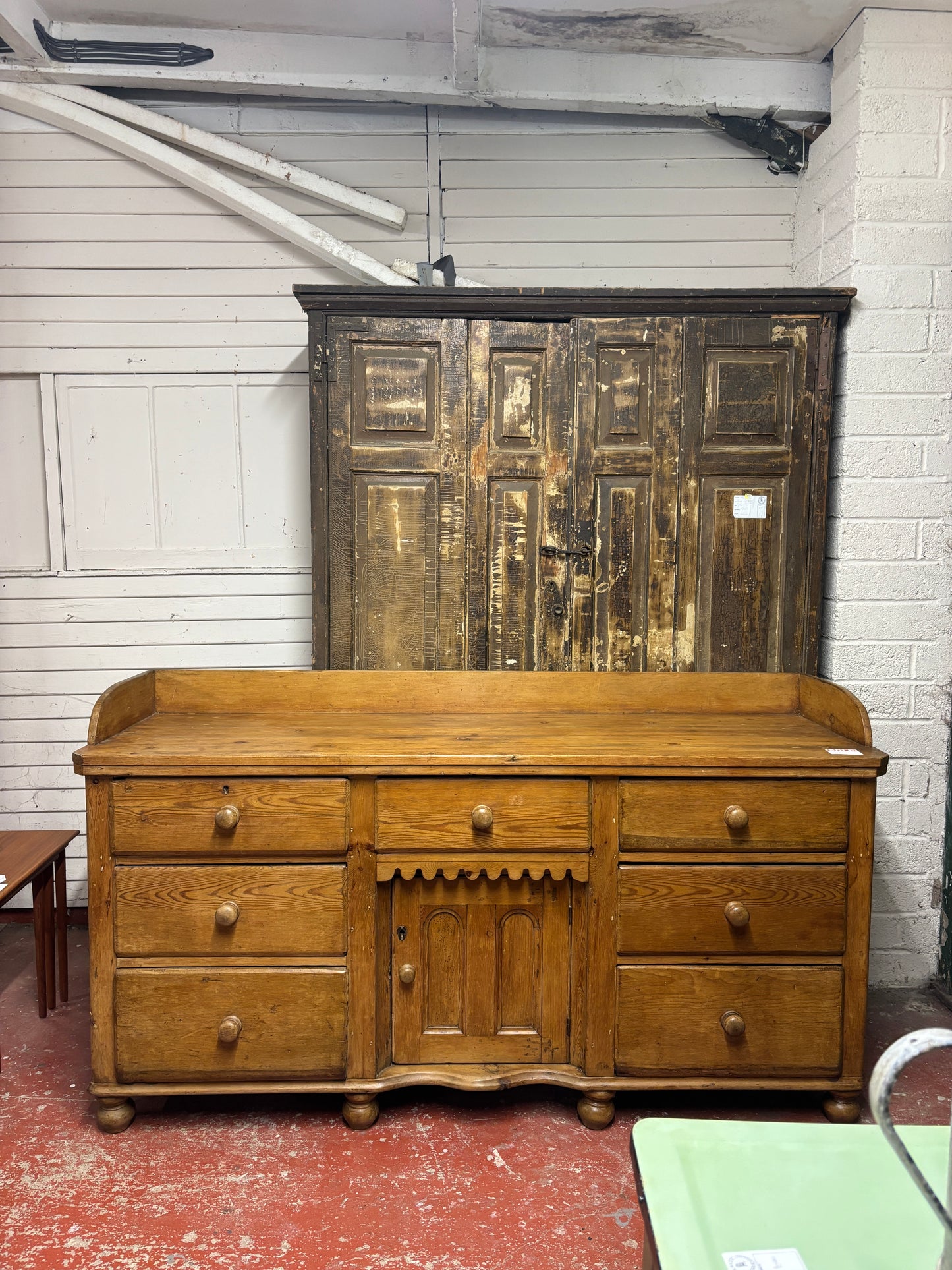 Victorian Pine Sideboard | Scalloped Edging – IDYLL MANOR